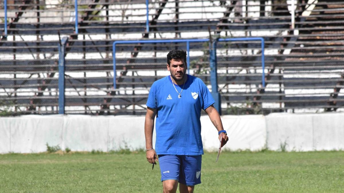 Sciretta sigue en Argentino para ir por el ascenso a la C
