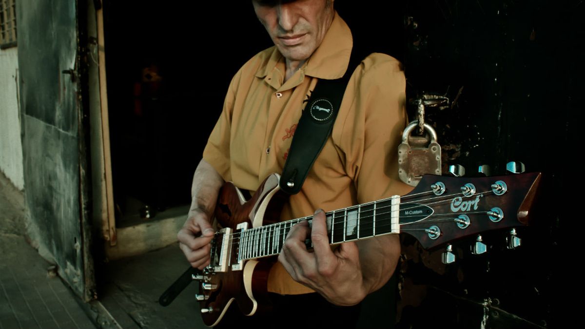 El músico Willy Crook está en terapia intensiva tras sufrir un ACV