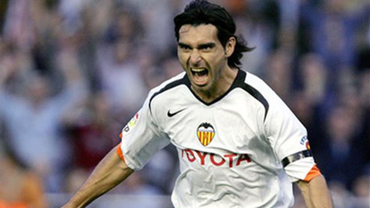 Eligieron a Roberto Ayala como el mejor marcador central de la historia ...