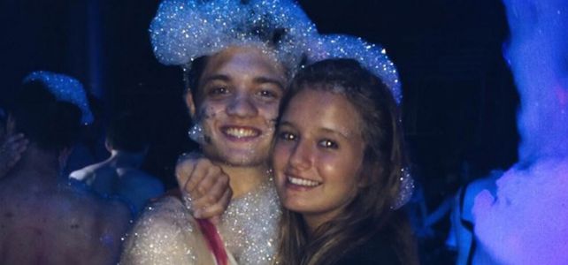 ¡Enamorado! Toto Suar presentó a su primera novia a su familia