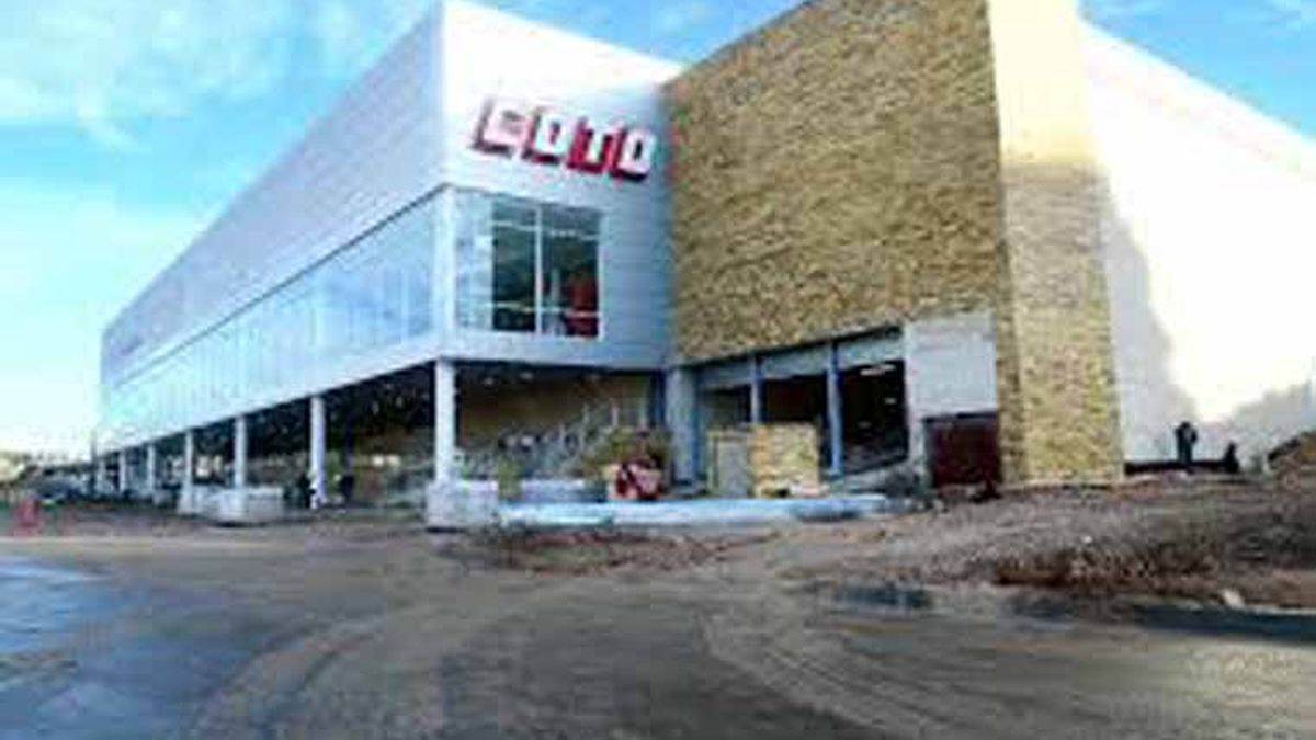 Coto inauguró en Neuquén el hipermercado más grande de la Patagonia