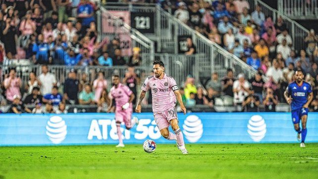 Lionel Messi marcó un golazo en su debut en Inter Miami