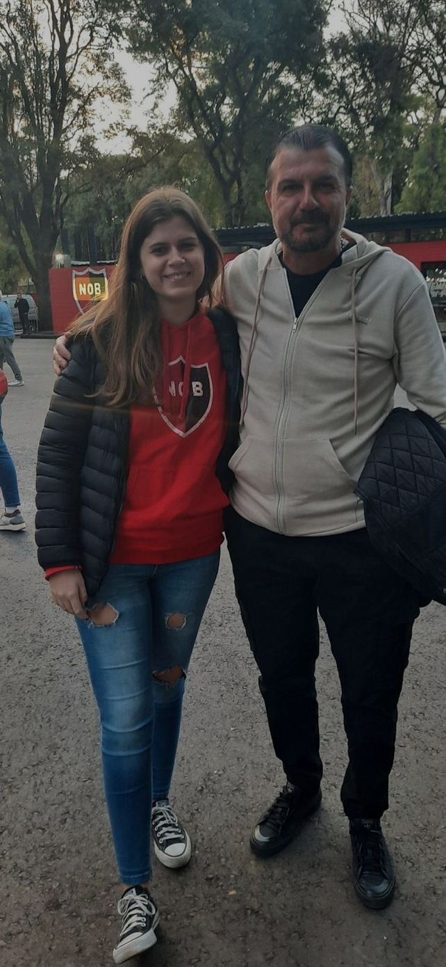 Gustavo Raggio fue despedido como un campeón, acompañado por una ...