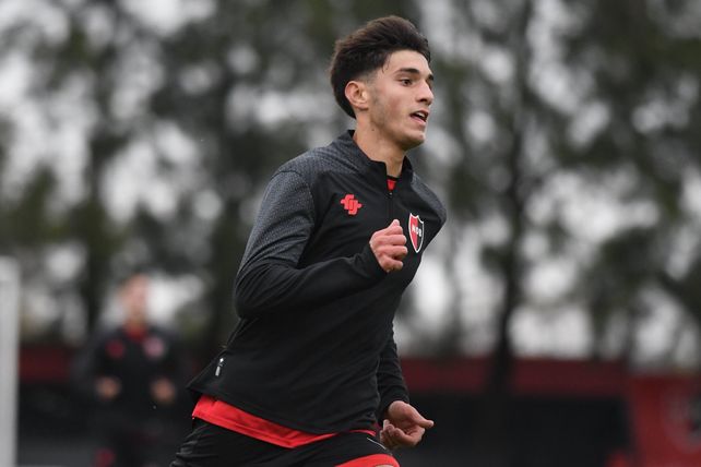 Video: dos goles de Darío Benedetto en su primera vez en Newells, en el ...