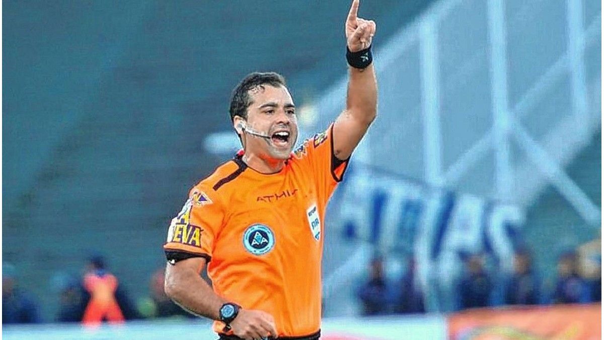 El historial de Colón con el arbitraje de Diego Ceballos