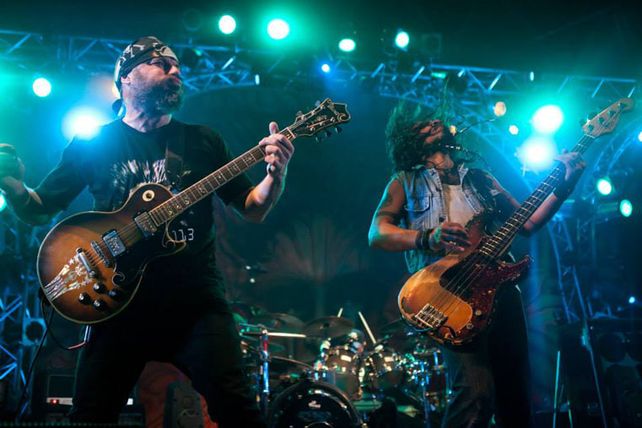 El recital de La Renga moviliza a Concordia