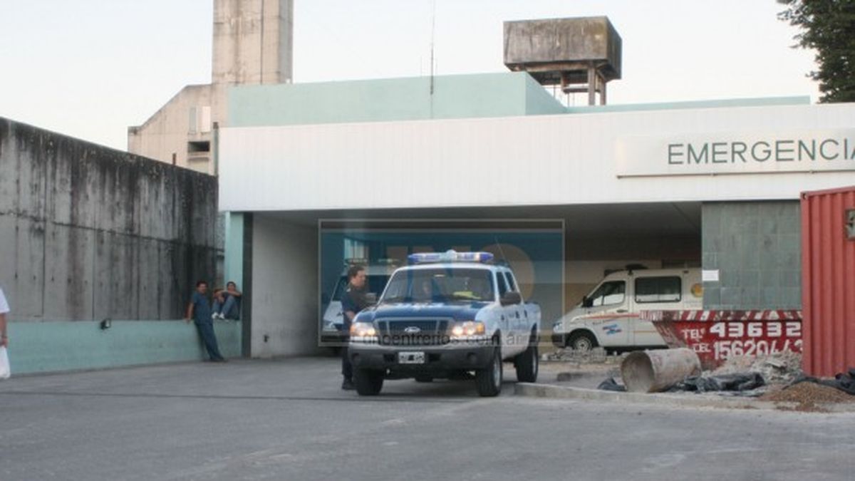 Motociclista se fracturó la pierna al chocar con un camión
