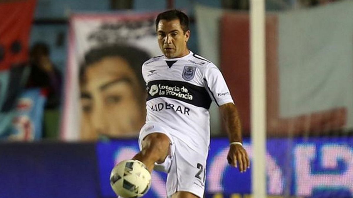 Fabián Rinaudo anunció su salida de Gimnasia y llega a Central