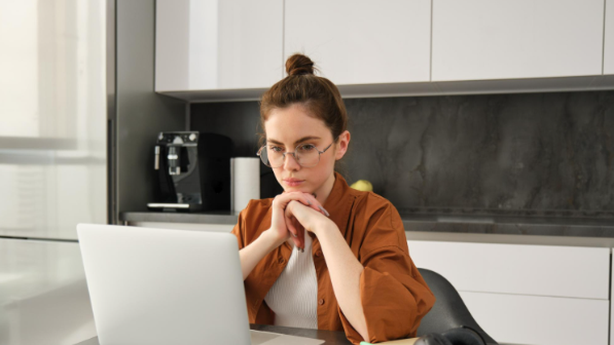 Trabajo remoto y seguro: consejos para proteger tu información desde casa