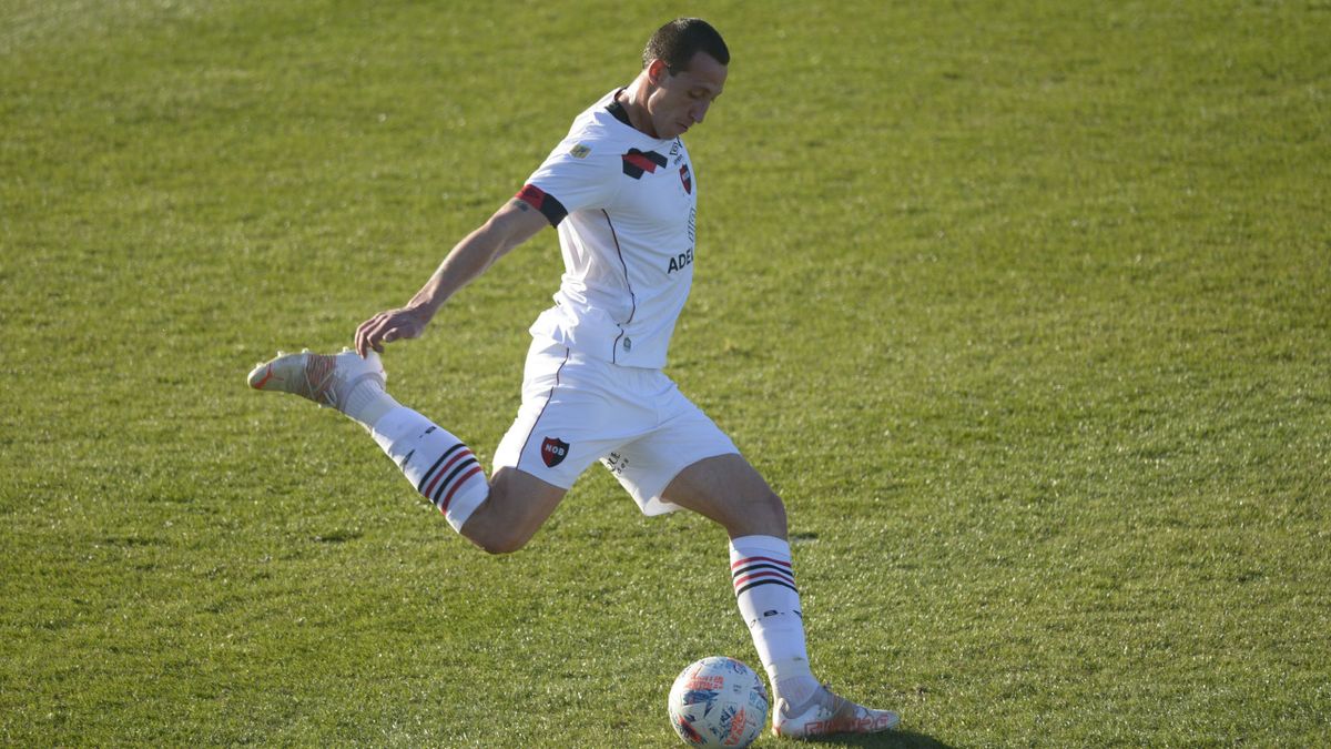 Se hizo oficial: Cristian Lema sigue en Newells hasta diciembre