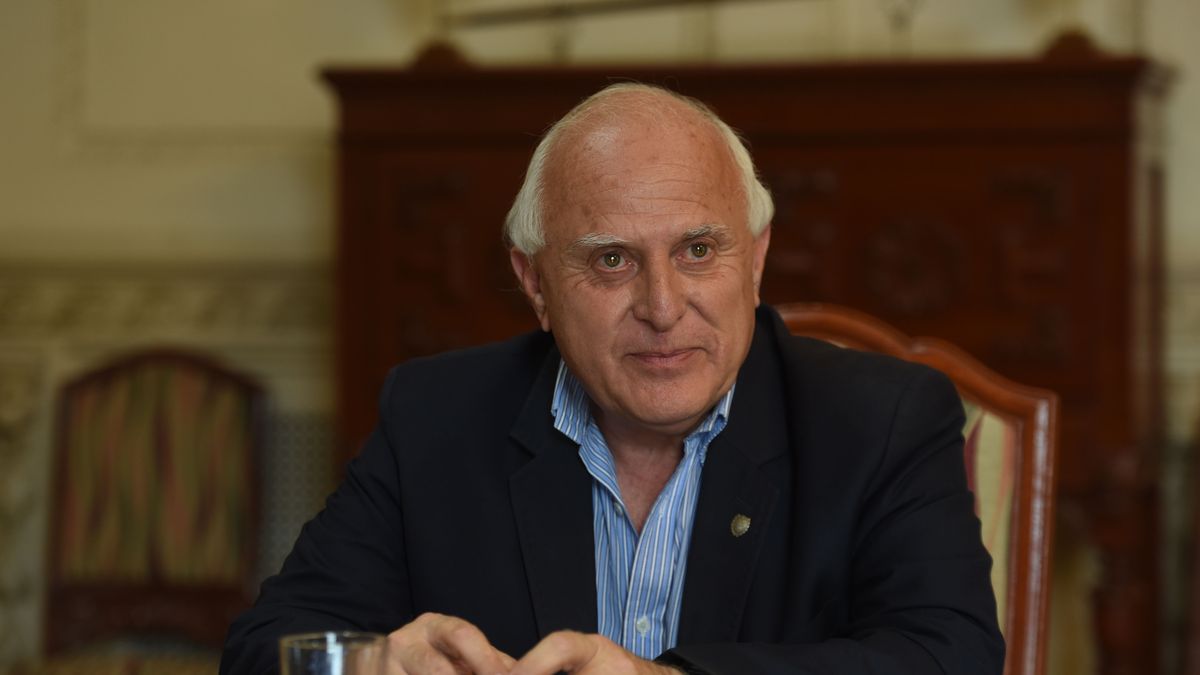 El ex gobernador Lifschitz continúa internado en estado crítico