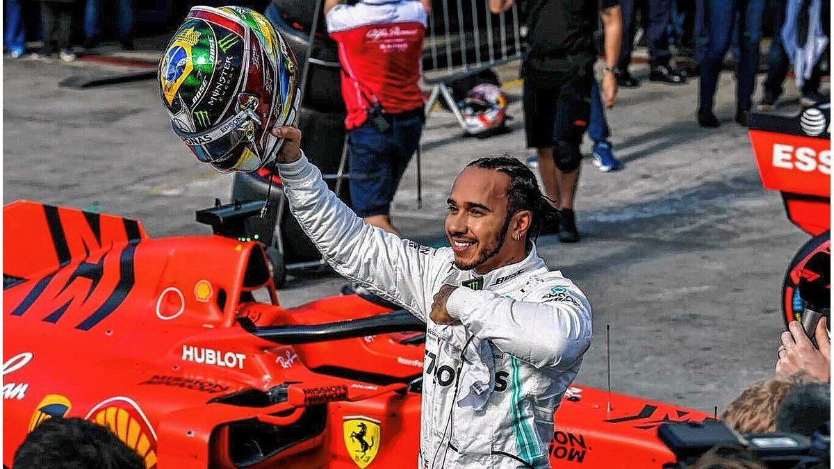 Bombazo: Lewis Hamilton correrá en Ferrari