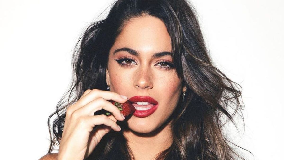 Tini celebró el éxito de su nueva canción con un baile sensual