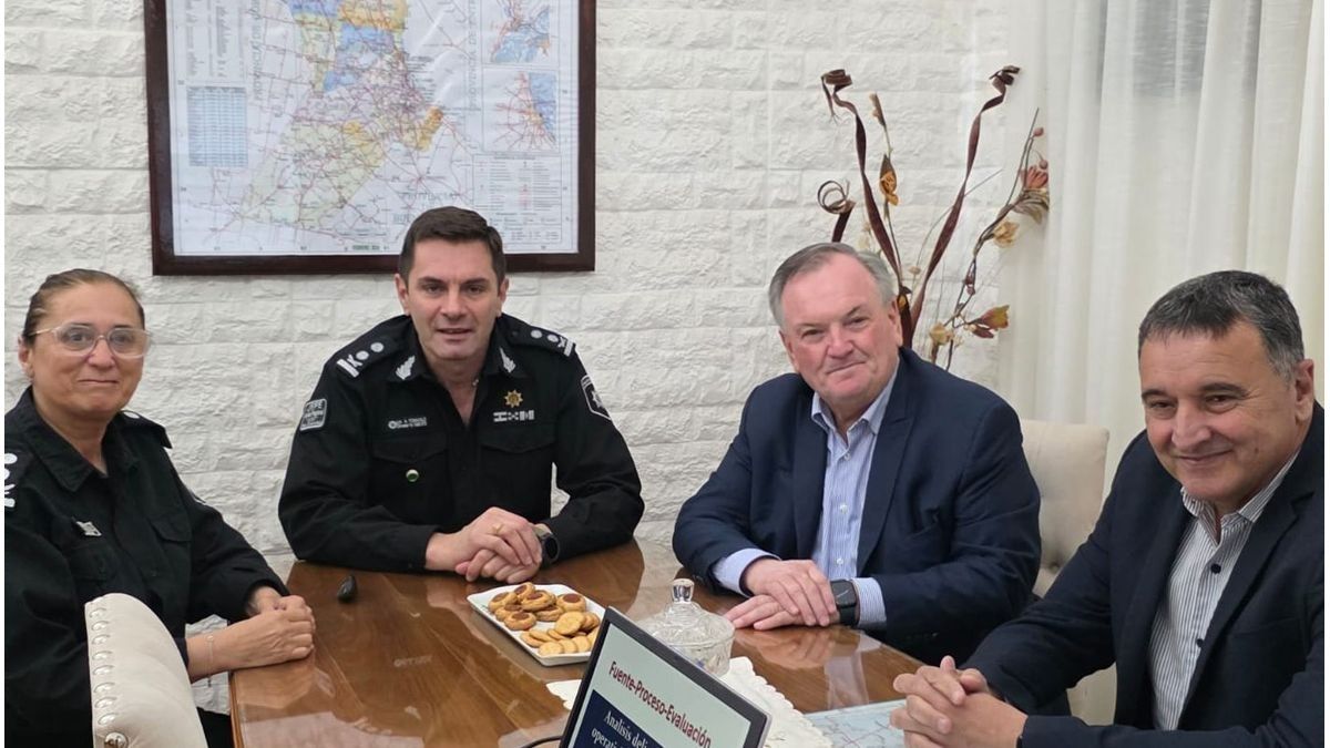 El senador Michlig y el diputado González mantuvo una reunión de ...