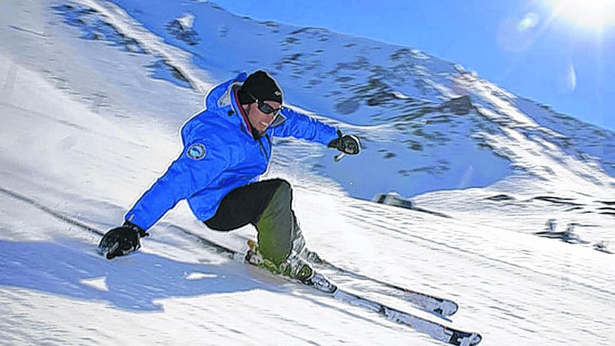 A disfrutar llegó la nieve a Esquel