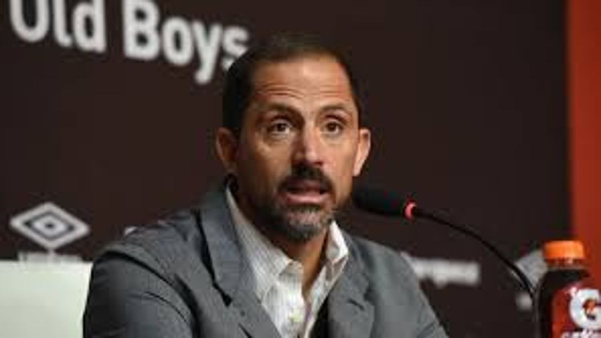 Newells: Peratta, por zoom con la prensa
