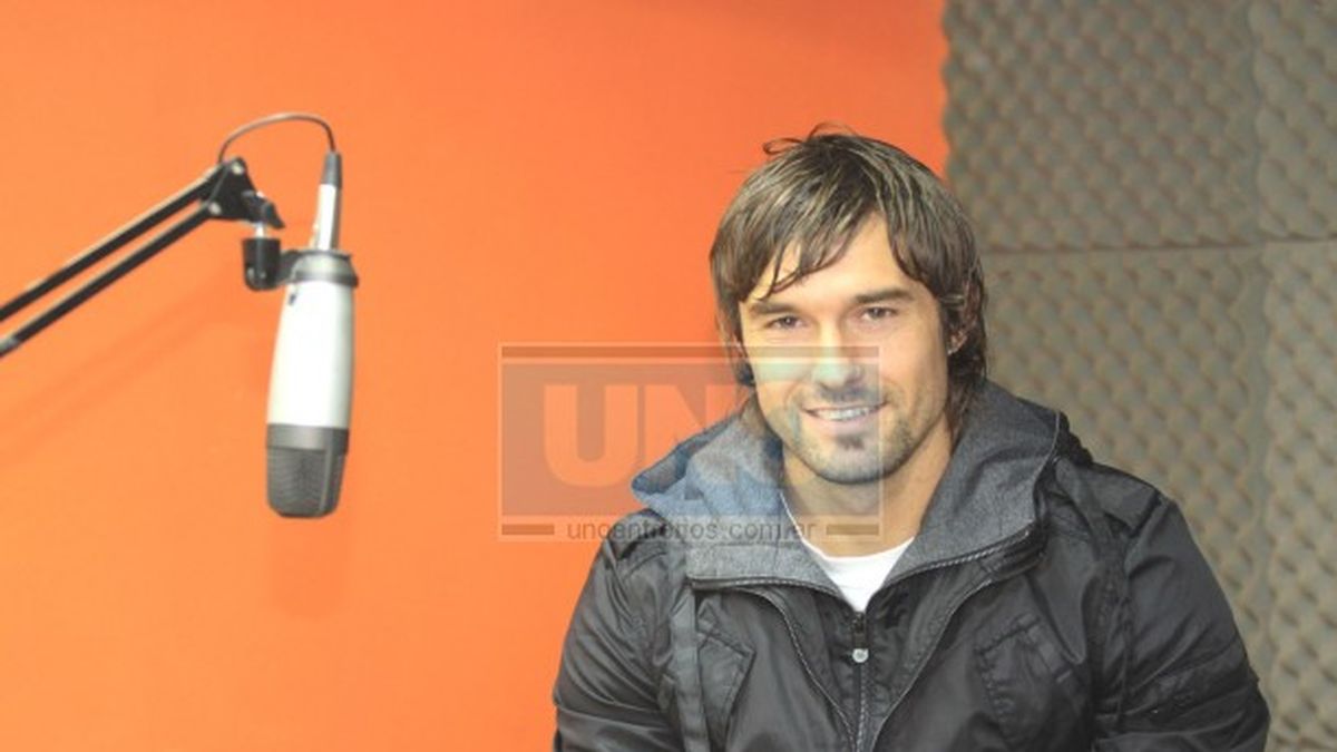 Con goles, Sangoy le dio la victoria al Sporting Gijón