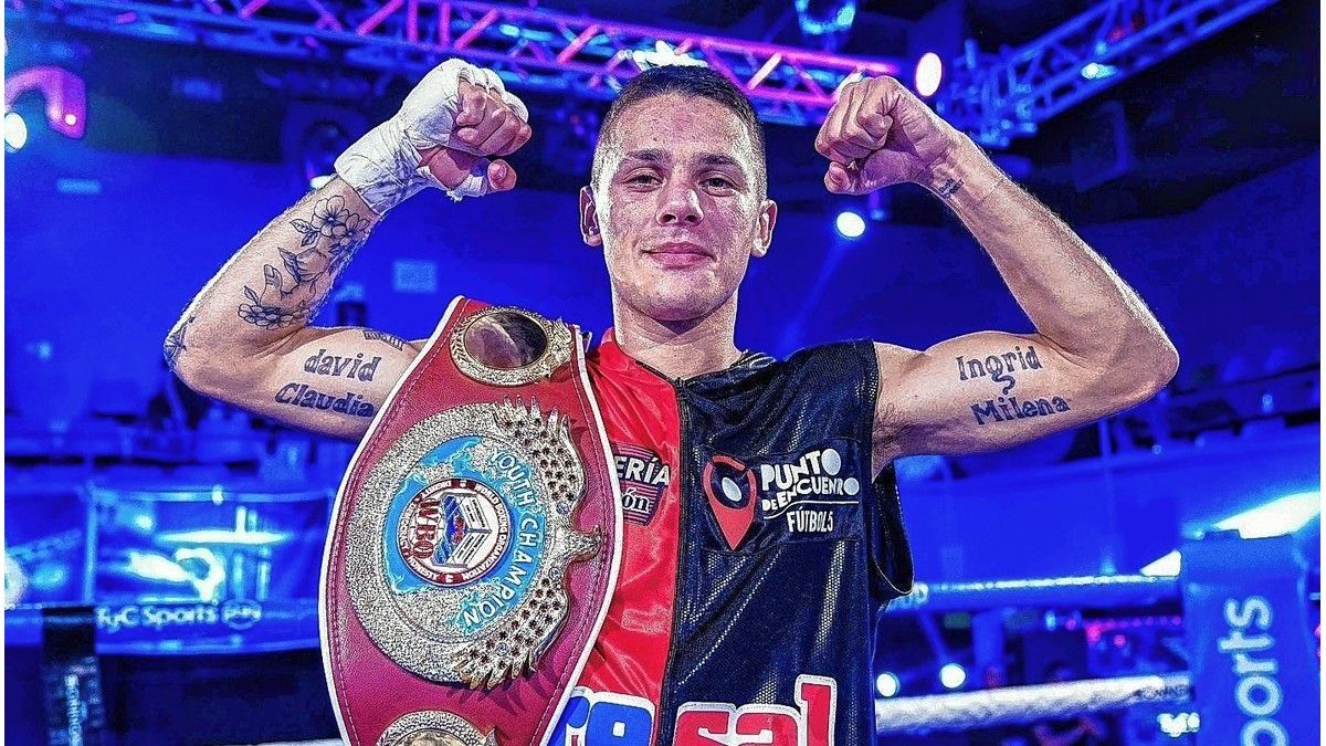 Alan Crenz tuvo una exitosa defensa en Buenos Aires