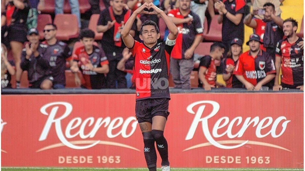 En Colón llegó el día P: el Pulga llega a Santa Fe y firma contrato