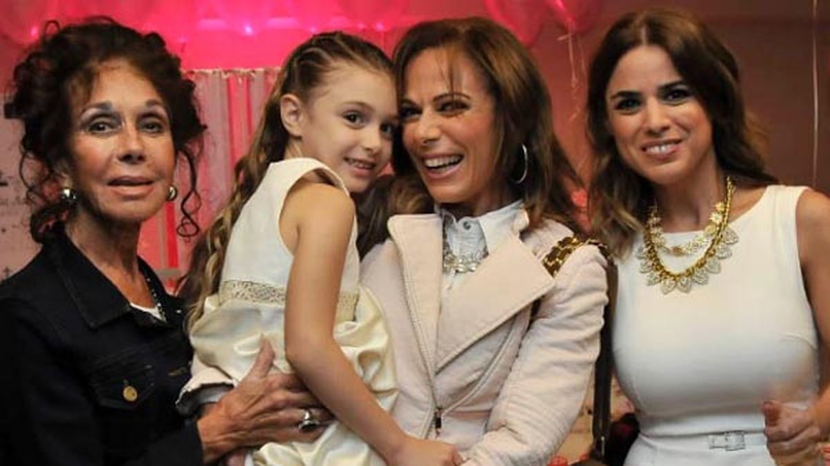 Las fotos del cumpleaños de la hija de Marina Calabró