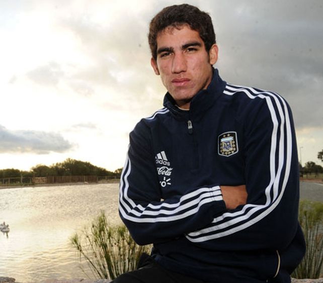 Newells sigue buscando un defensor central y tiene en los planes a ...