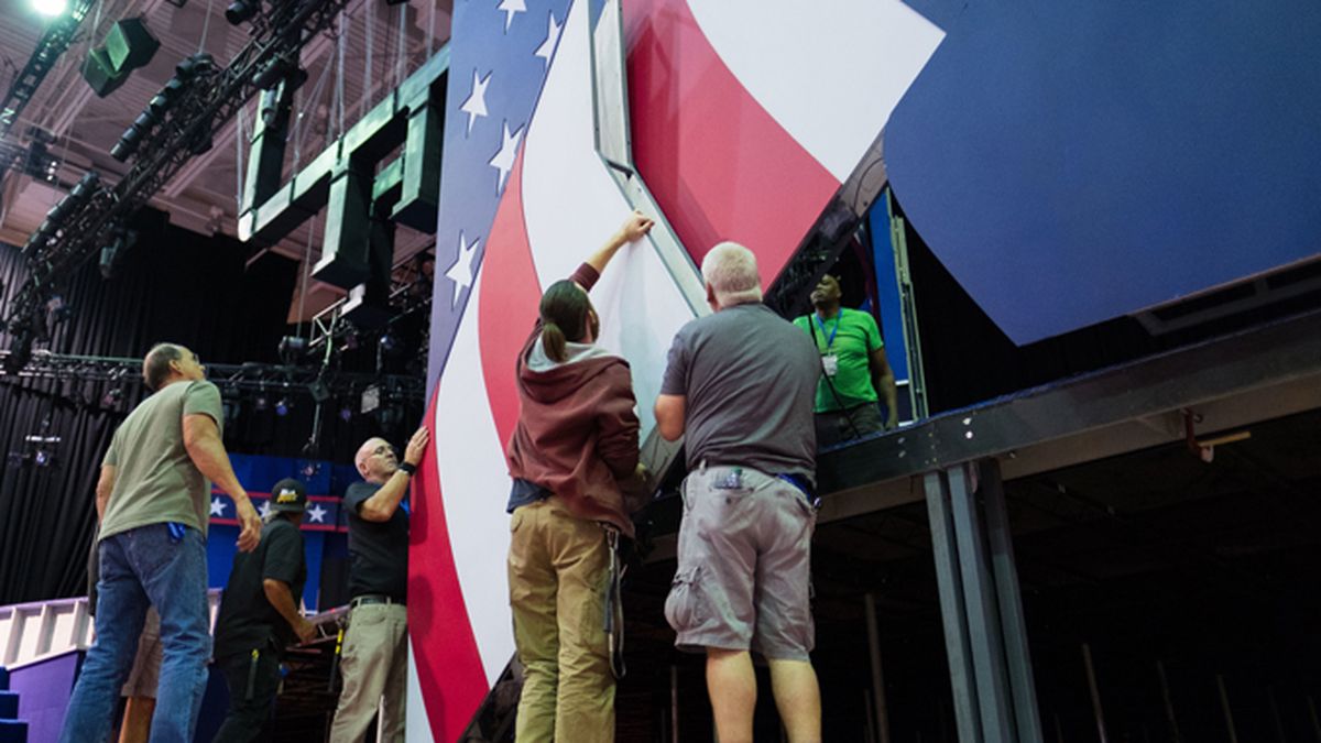 Hillary y Trump preparan su primer round por TV