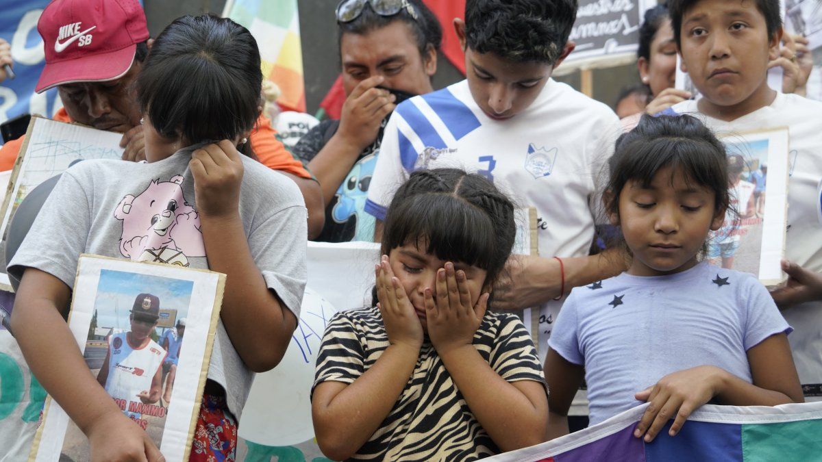 Desde Los Pumitas llegó al centro el pedido de justicia por Máximo Jerez