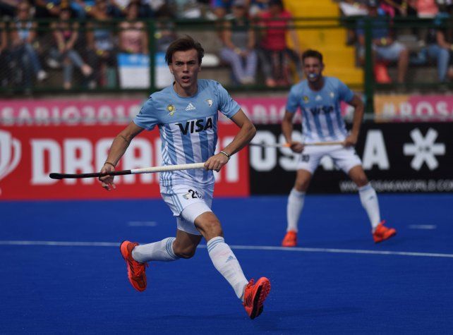 Nicolás Acosta volvió a Los Leones y se puso en carrera hacia los ...