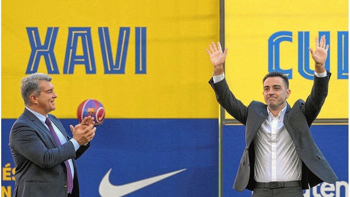 Xavi fue presentado como nuevo DT del Barcelona