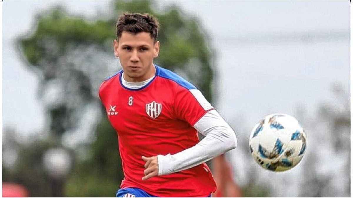 Enzo Roldán trabaja a fondo para estar disponible en Unión