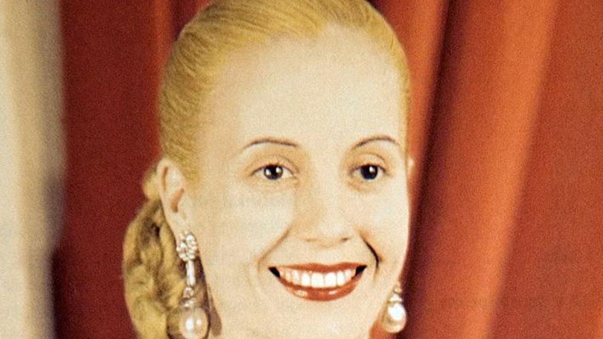 Se conocieron imágenes del cuerpo de Eva Duarte de Perón cuando fue ...