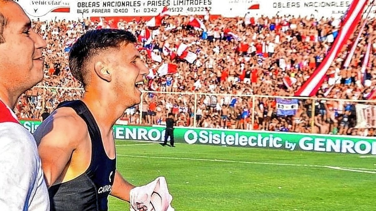 Inminente definición de la novela de Enzo Roldán con Unión