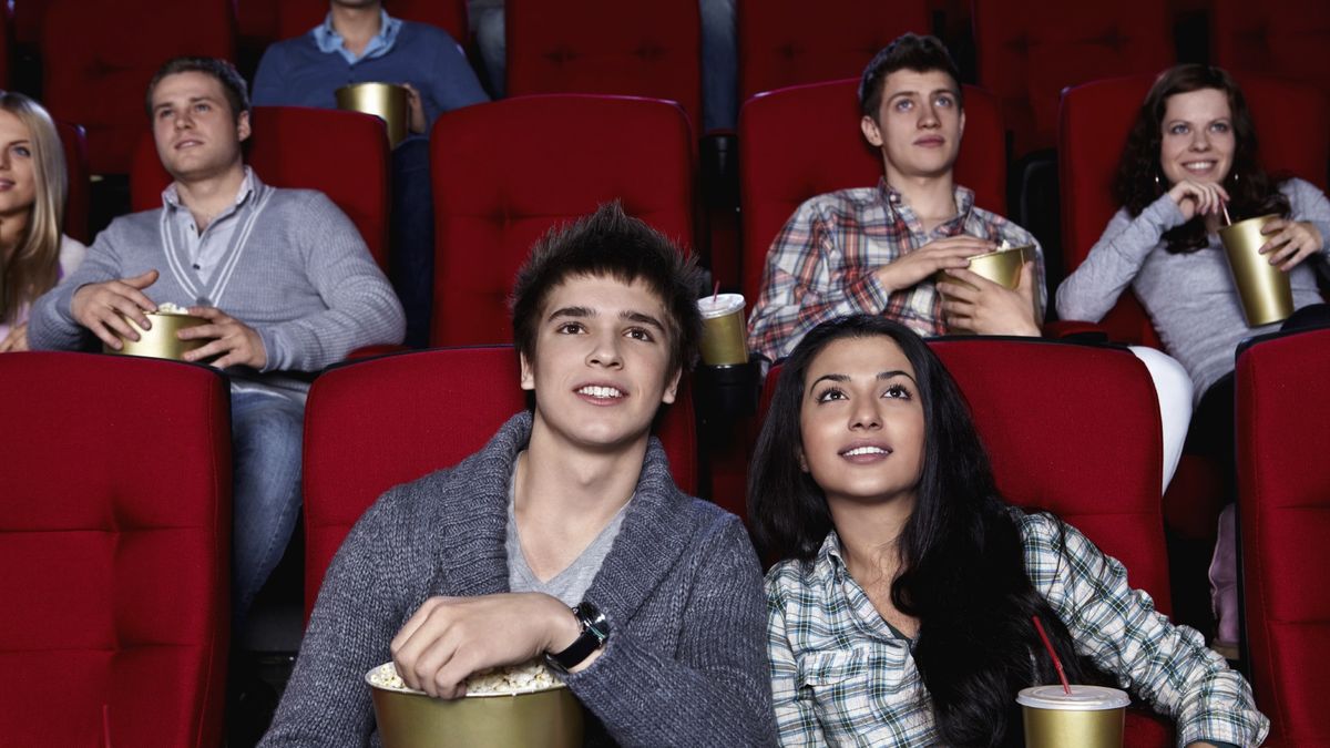La temperatura baja y el precio de las entradas al cine también