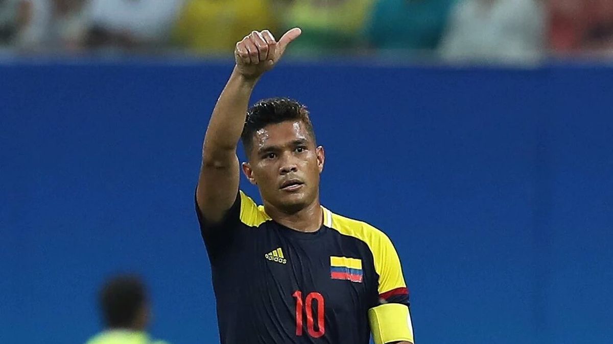 A la espera de la firma con Central, Teo Gutiérrez convirtió en el ...