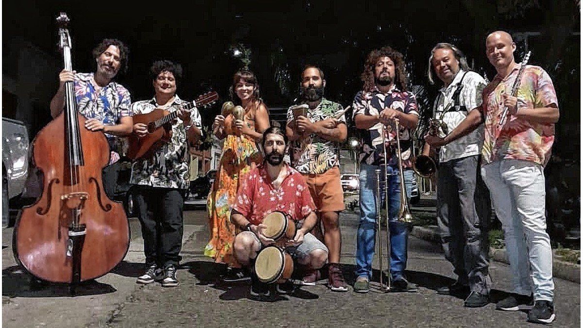 Combo Mutante y Genaro Camacho se presentan a puro son