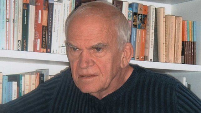 Milan Kundera, murió a los 94 años
