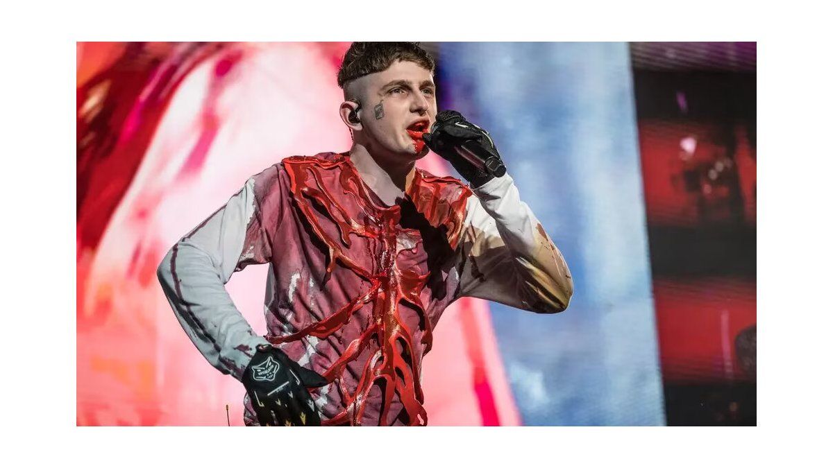 Dillom despidió su gira Post Mortem en el Movistar Arena