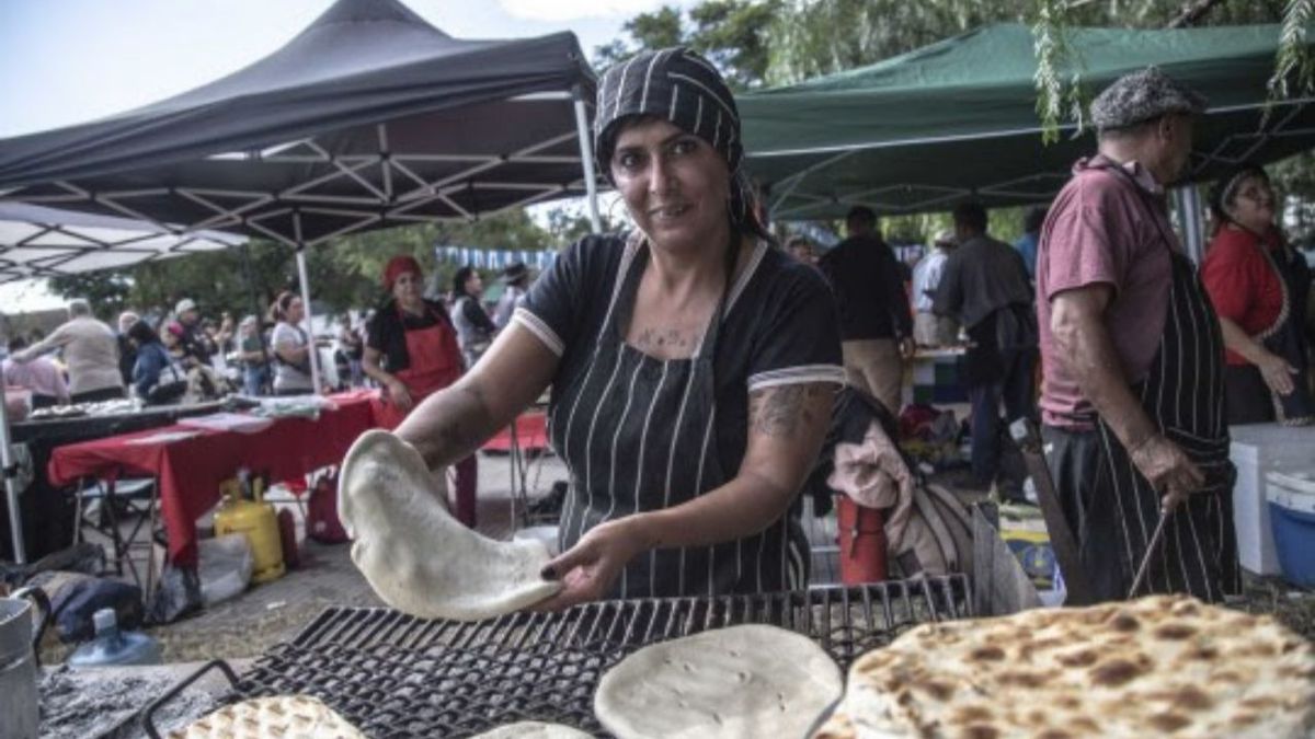 Nueva edición de la Fiesta de la Torta Asada en el parque Yrigoyen