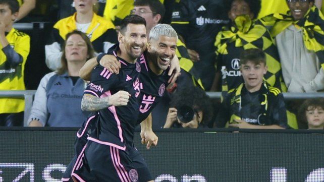 Después de la Navidad en Funes, Messi viaja a Uruguay por un festejo ...