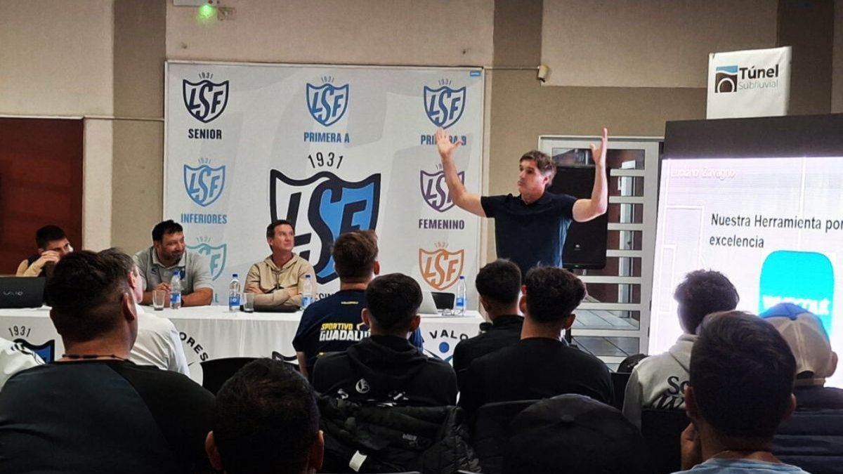 Unión: Zavagno despegó su nombre de las versiones por Del Blanco