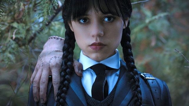 Netflix lanza un spinoff de Merlina protagonizado por el Tío Lucas