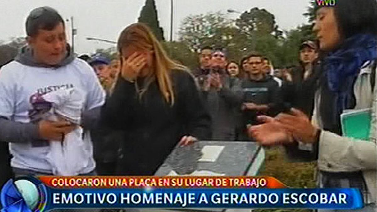 Homenaje a Gerardo escobar