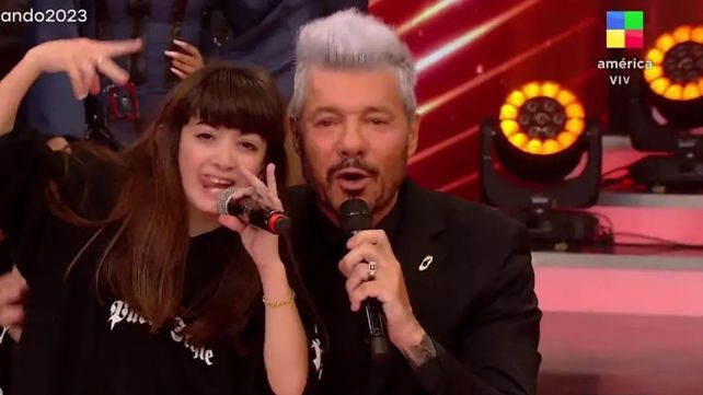 More con Flow cantó su hit en las pistas del Bailando