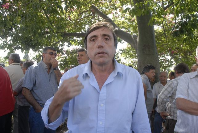 Atacaron a piedrazos al titular de la asociación de dueños de taxis ...