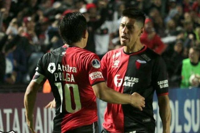 La bandera para Colón que es furor en las redes sociales