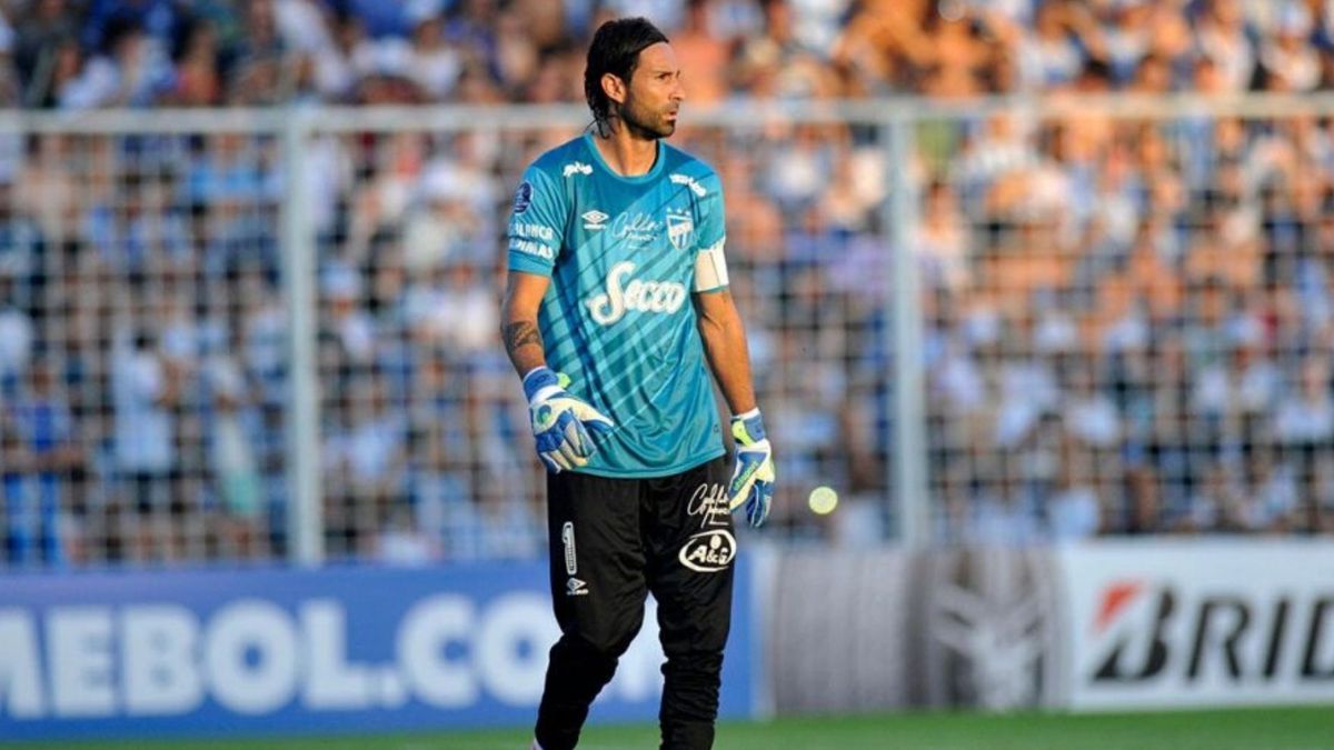 Cristian Lucchetti estaría en contra de resignar sueldo