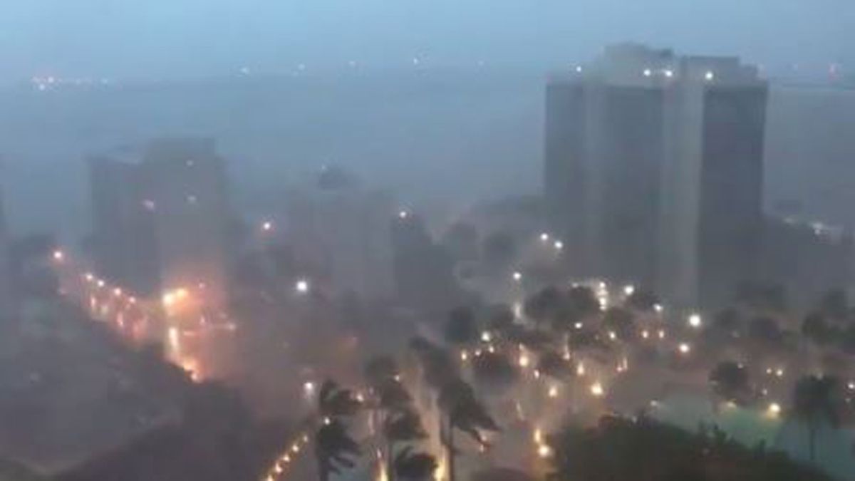 Irma ya ingresó a Miami y empezó a desplegar su furia