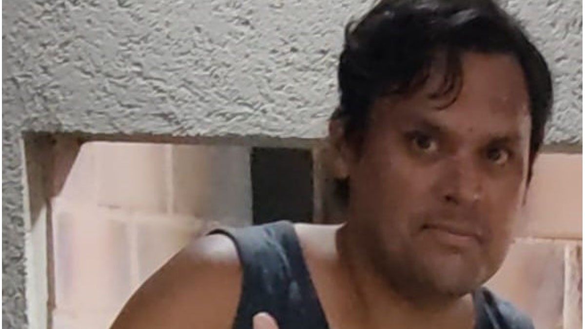 Se solicita información sobre Iván Fernando Mendoza