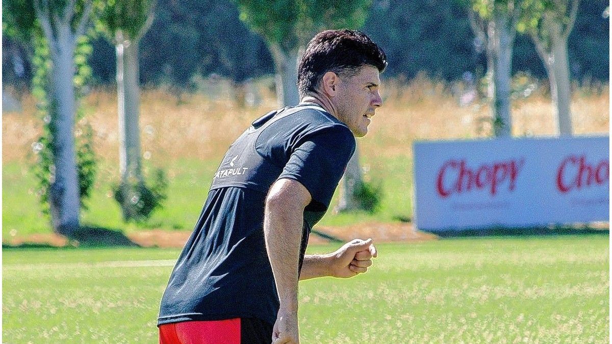 Ortiz, otra vez sin vueltas en Colón: Hay que estar a la altura para ganarle a Chacarita