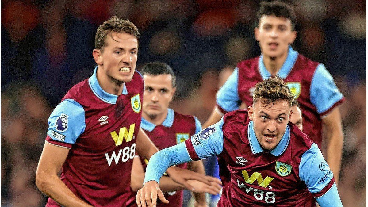 Burnley se puso al día con un triunfo ante Luton Town